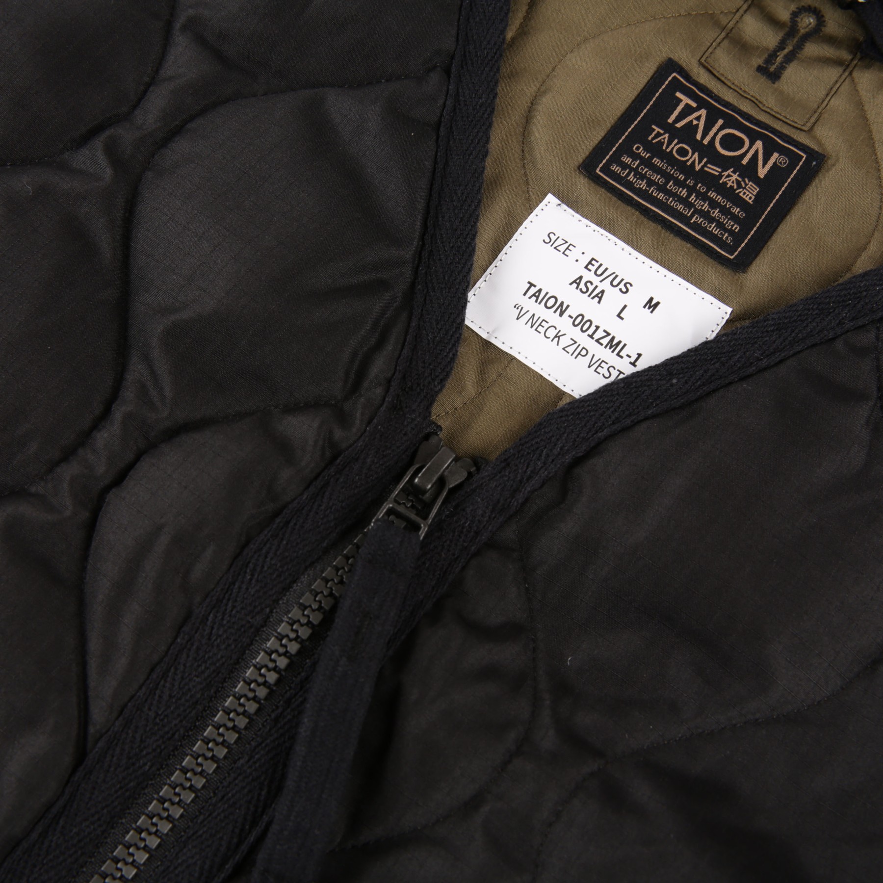 Taion MILITARY ZIP V NECK DOWN VEST - - TAION-001ZML-1 BLACK ...